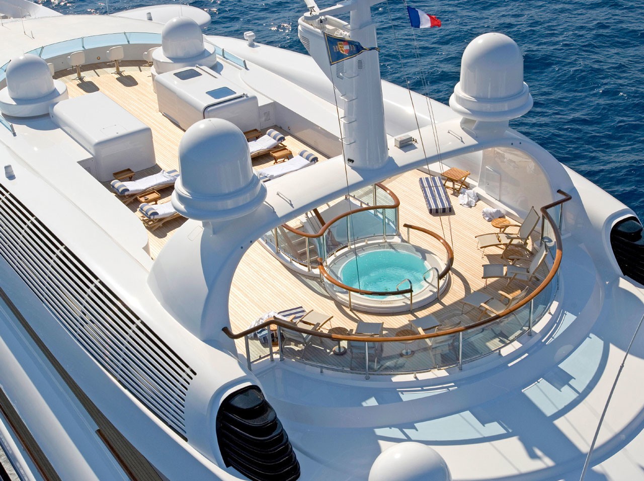 Yacht CARINTHIA VII, Lurssen | CHARTERWORLD Luxury Superyacht Charters
